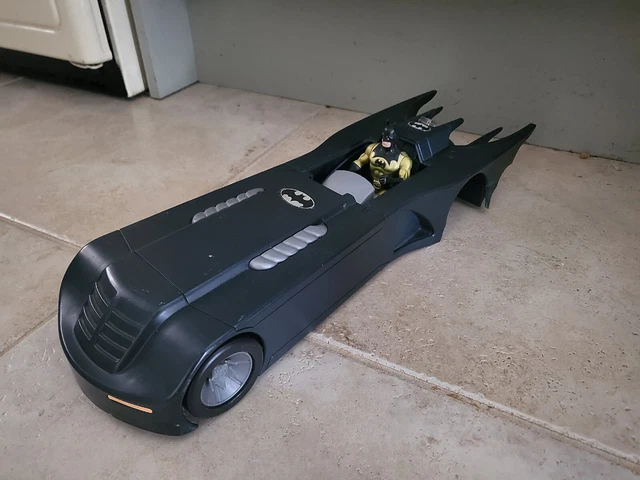 BATMAN ANIMATED SERIES Batmobile Vintage Toy,Kenner 1993+Batman figure ...