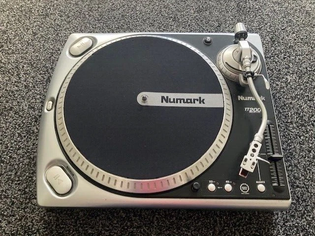 NUMARK TT200 DJ Professional Turntable TT 200 Plug & Play Deck Ready to ...