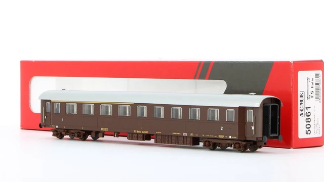 ACME 50861 TYPE 1955 Mixed Before/Second Class Livery Auburn Roof ...