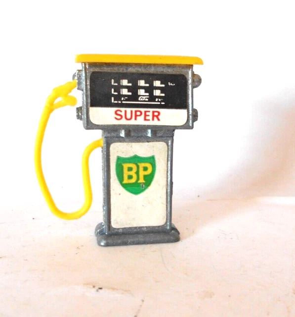 1:32 SCALE BP Super petrol pump diecast vintage toy garage forecourt £7 ...