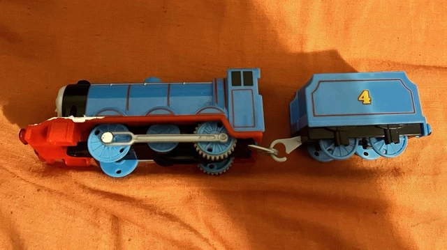 TRACKMASTER GORDON THOMAS The Tank Engine Friends Battery-Powered £10. ...