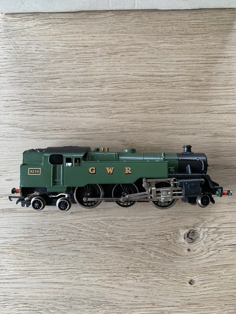 WRENN W2220 GWR Green 2-6-4 MT4 Tank 8230 Boxed Lovely Train Locomotive ...