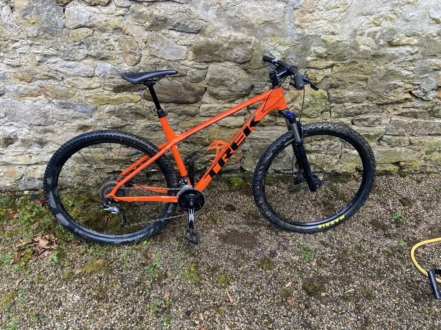 TREK MARLIN 7 Hardtail 29Er Mountain Bike - L Frame With Dropper Post £ ...