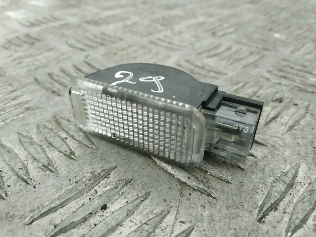 AUDI A6 4G2,C7,4GC Interno Illuminazione 4B0947415A EUR 6,05 - PicClick FR