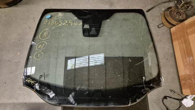 FORD FOCUS WINDSCREEN Glass Windshield Laminated TITANIUM F1EB A03100-H ...