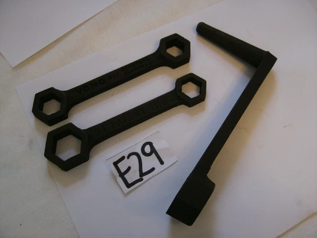 VINTAGE CAST IRON VONO & S F PATENT & other Bed Spanner BEDSTEAD ...