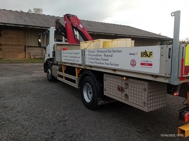 IVECO EUROCARGO 140E21 Hiab Lorry Truck £500.00 - PicClick UK