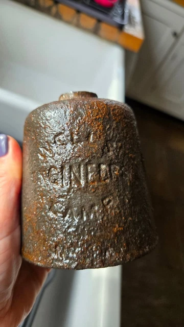 ANTIQUE WELLS ENGINEERS Lamp Patent Original Cast Iron Hand Oil Lamp £ ...