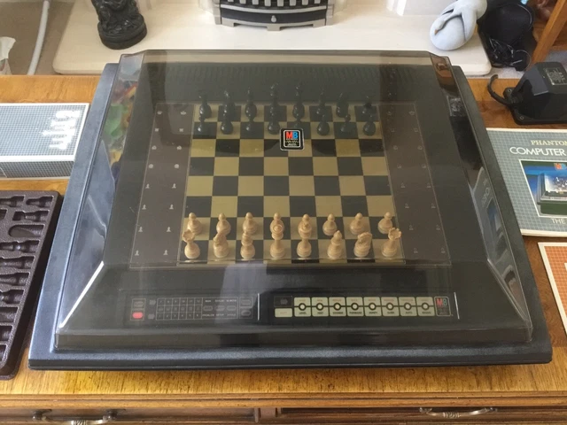 MILTON BRADLEY PHANTOM Electronic Chess Set Computer. £495.00 - PicClick UK