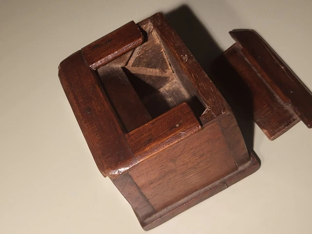 ANTICO ELEMOSINIERE 1700, Almoner, Eisentruhe, Wundercammer. EUR 800,00 ...