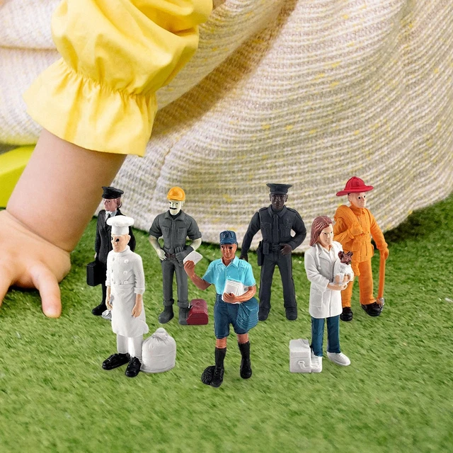 7X MINIATURE PEOPLE Model Figurines Baker Model Layout Decor £8.05 ...