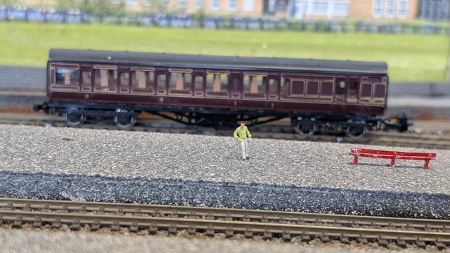 N GAUGE 57FT LMS Main Line Coaches Early Graham Farish £19.88 - PicClick UK