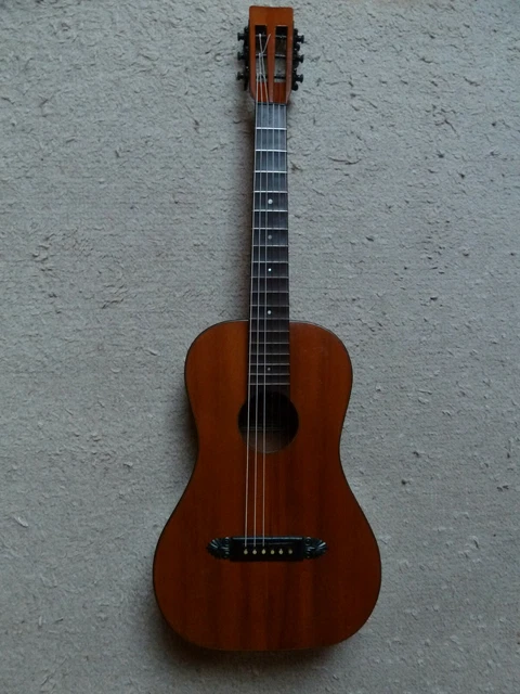 VECCHIA CHITARRA ANTICA August Schulz Norimberga, forma barocca 12.04. ...