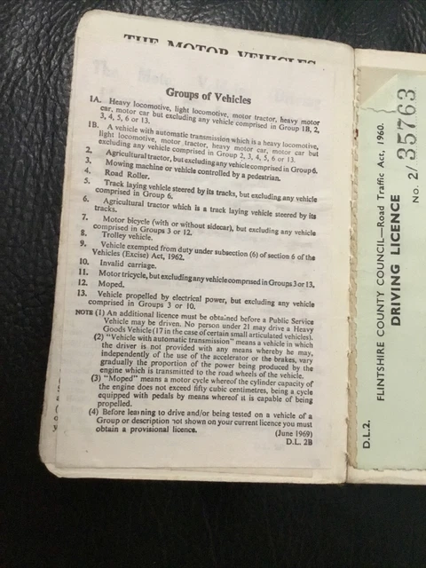 VINTAGE OLD UK RED Driving licence Vintage Dated 1966/69 /72 .35763 Tv ...