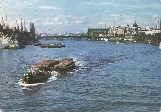POSTCARD ENGLAND LONDON Bridge River Thames Tugboat 1954 Southwark EUR ...