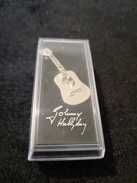 JOHNNY HALLYDAY RARE PIN'S GUITARE en boîte officielle , pin pins EUR 29,90 - PicClick FR