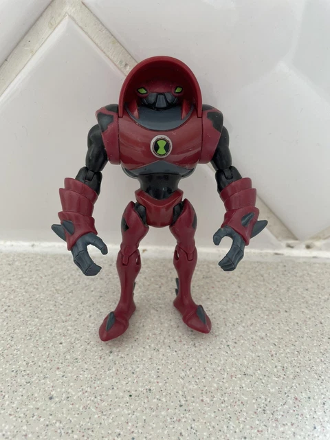 BEN 10 ULTIMATE ALIEN ACTION FIGURE OMNIVERSE Water Hazzard 10cm 4 ...