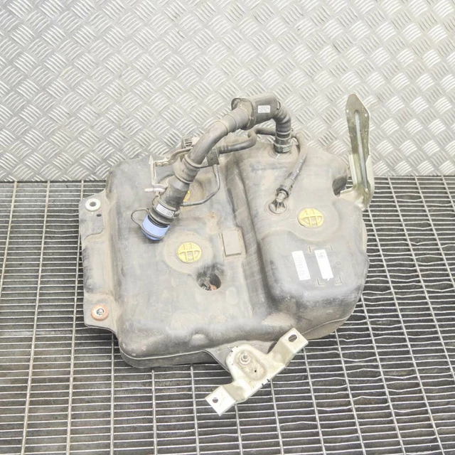 MERCEDES-BENZ C W205 C220 AdBlue serbatoio w / pompa A2054700426 ...