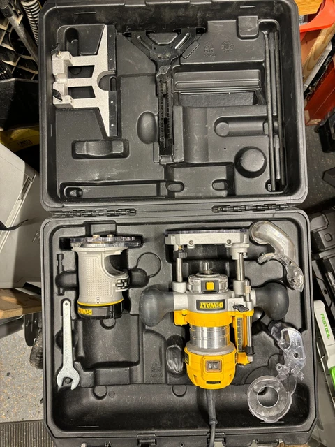 DEWALT D26204K 240V 900W Fixed & Plunge Base 2-in-1 Router Kit £199.00 ...