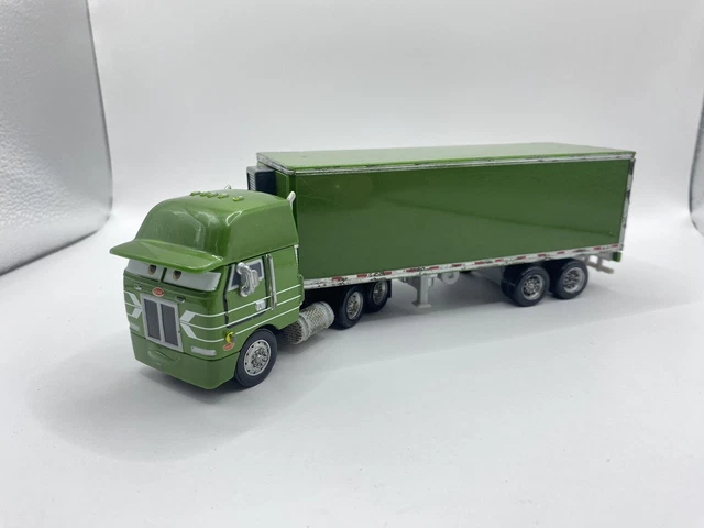 DISNEY PIXAR CARS Gil Peterbilt 1:55 Diecast Hauler £19.99 - PicClick UK