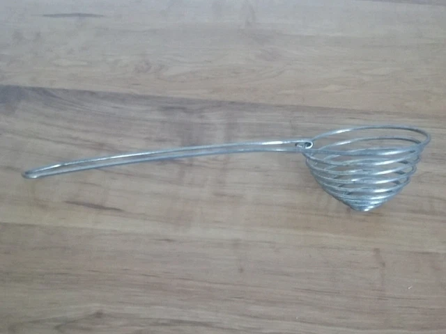 VINTAGE WIRE EGG Strainer Dipper Spiral Spring Kitchen Utensils $5.49 ...