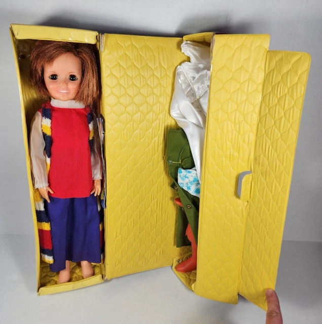 VINTAGE 1968 CRISSY Pull String Doll with 1970 Tote Carrying Case ...