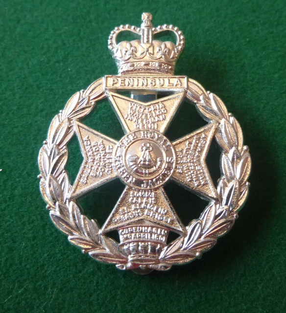 BRITISH ARMY ANODISED Cap Badge, Collar Badges - The Royal Green ...