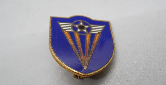 WWII 4TH AIR Force DI Unit Crest Pin FANTASTIC CONDITION £19.68 ...