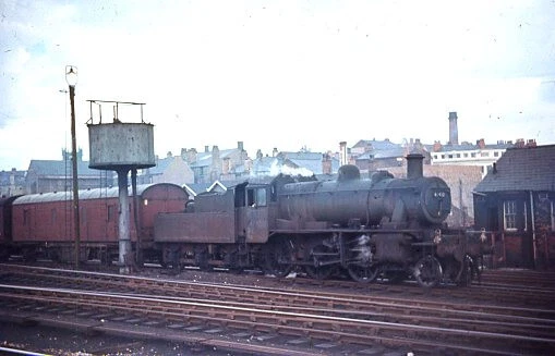 ORIGINAL COLOUR SLIDE of 46432 LMR steam loco £4.99 - PicClick UK