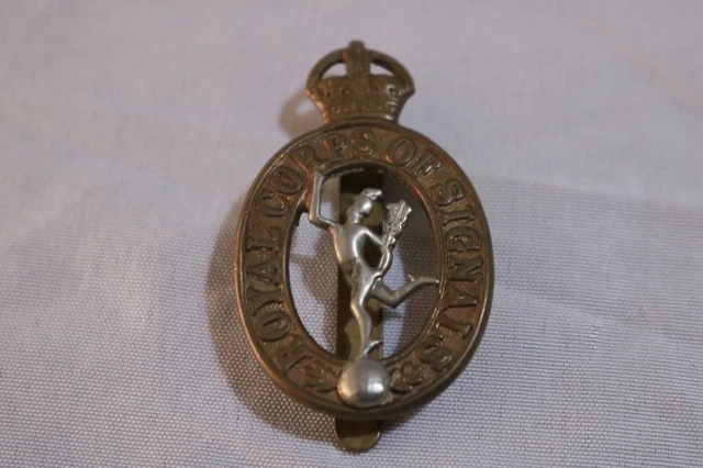 Royal Corps Of Signals Beret Badge Requirements WW2 Royal Corps Of ...