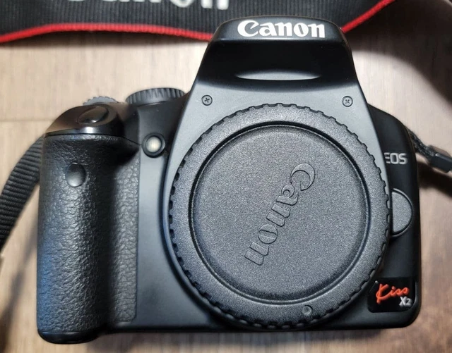 CANON EOS KISS X2 Digital SLR Double Zoom Lens Kit with Accessories ...