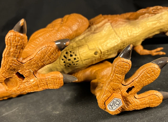 JURASSIC WORLD/JURASSIC PARK Cretaceous Epic Roarin Tyrannosaurus Rex ...