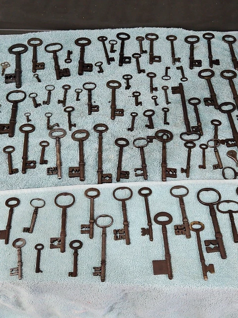 ANTIQUE KEYS, VARYING In Types, Chests, Handcuffs, Prison, Churches Etc ...