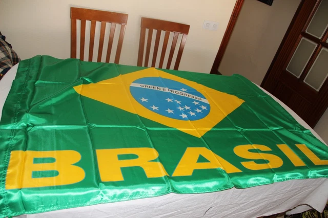 BANDERA DE FUTBOL De La Bandera De Brasil EUR 32,95 - PicClick ES