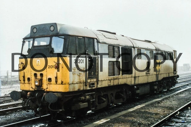 UK DIESEL TRAIN Railway Photograph Of Class 31 31201 Loco. (Rm31-214) £ ...