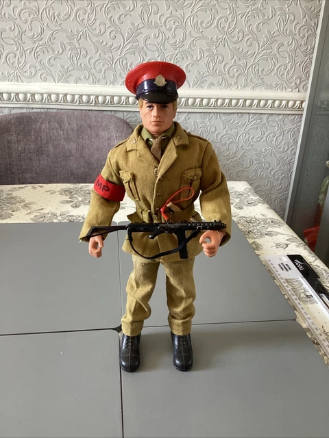 VINTAGE ACTION MAN MP - Royal Military Police £49.00 - PicClick UK