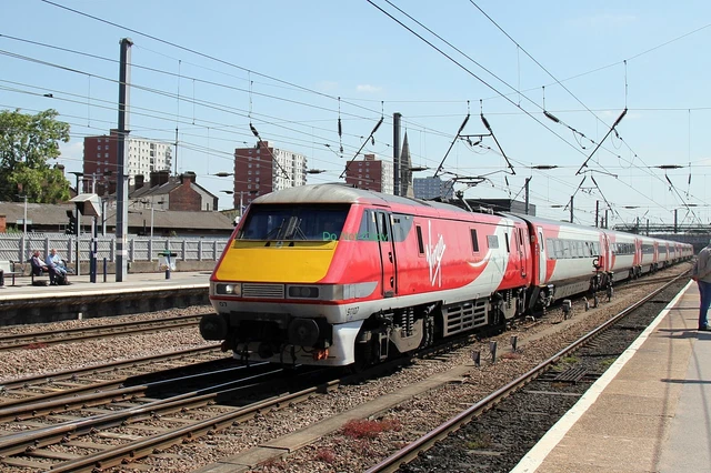 F16 35MM SLIDE Virgin Trains Class 91 91107 @ Doncaster (3) £3.54 ...