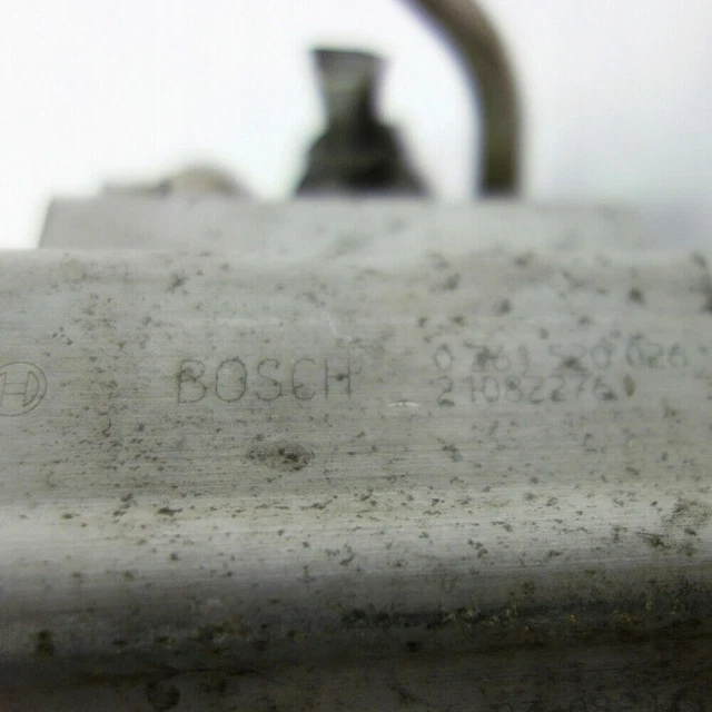 BOSCH EINSPRITZPUMPE AUDI A3 8P VW Touran Golf V 2.0 FSI Benzin ...