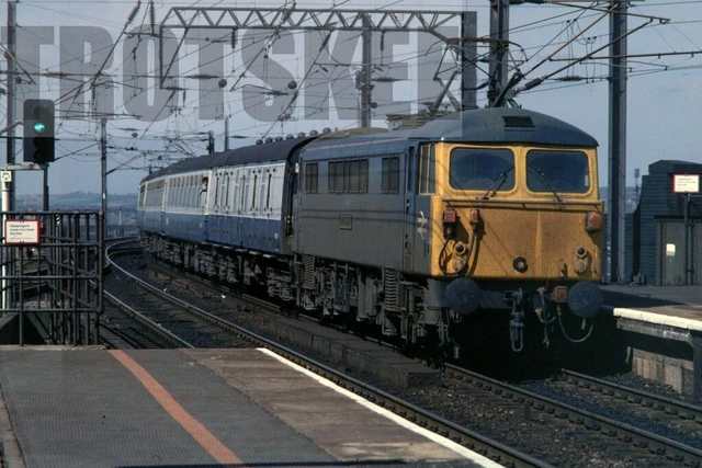 35MM SLIDE BR British Railways Electric Loco 87028 Class 87 Wigan 1979 Original £3.99 - PicClick UK
