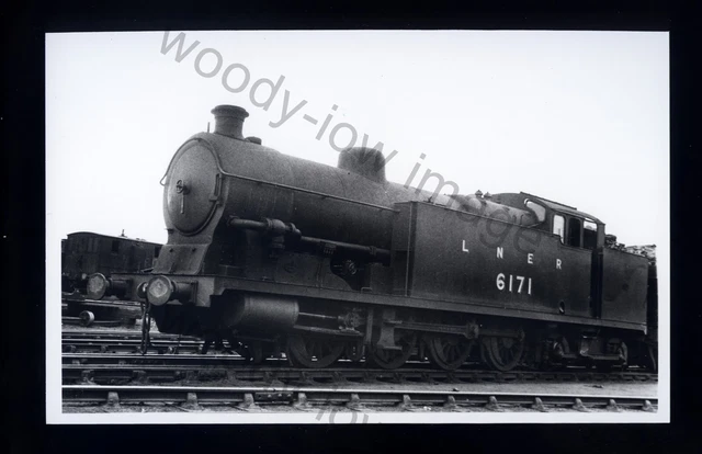 RY1911 - LNER Railway Engine No.6171 at Mexborough Shed c1935 ...