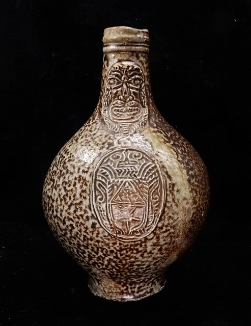 CRUCHE BARTMANN EN Gres De Frechen - Armoiries 16° S. - Bellarmine ...