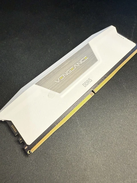 CORSAIR VENGEANCE RGB 16GB 6000mt/S Cl30 XMP 2 DDR5 Gaming Memory White ...
