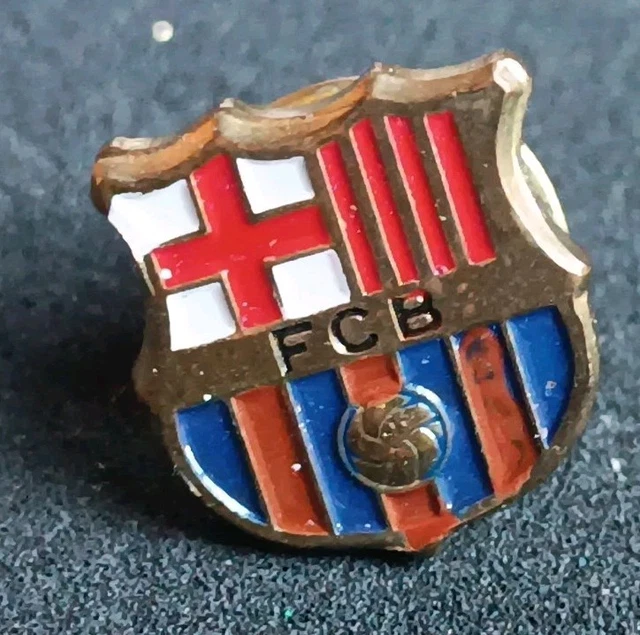 SPILLA PINS DISTINTIVO Stemma Simbolo Badge Logo Crest Club Barcelona ...
