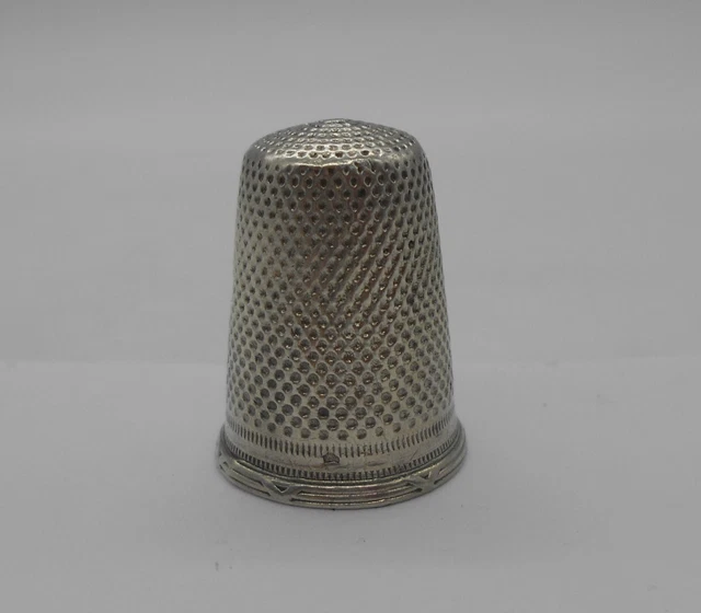 RAVISSANT DÉ A Coudre Modele Ruban Croisés En Argent Massif EUR 19,00 ...