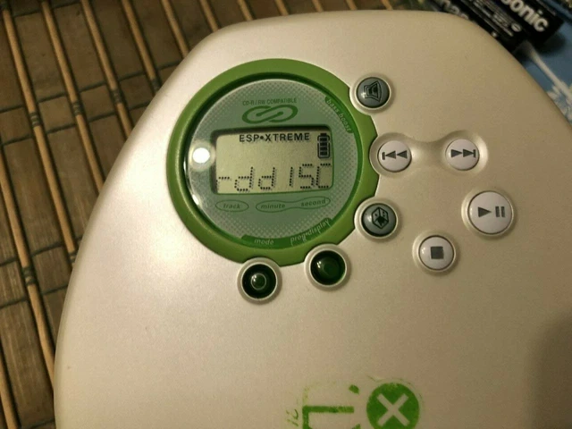 RCA MODEL RP2444 180 ESP-Xtreme Personal Portable Compact CD Player ...