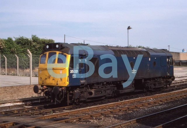 35MM RAILWAY SLIDE of Class 25 25321 @ Banbury Copyright to Buyer £4.99 ...