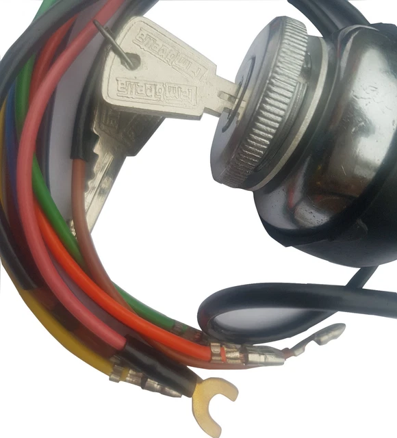 UKSCOOTERS LAMBRETTA 12V IGNITION SWITCH 2 BRASS KEYS NON BATTERY AC £ ...