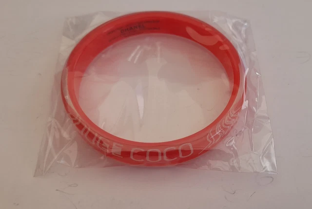 PARFUMS CHANEL BRACELET RIGIDE POUR ROUGE COCO SHINE - couleur rouge ...