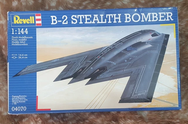 REVELL 04070 B-2 Stealth Bomber 1/144 SCALE MODEL KIT IN SEALED BOX £10 ...