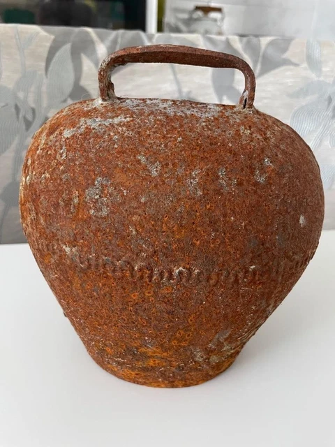 OLD VINTAGE LARGE Antique Metal Cow / Bull Bell Mancave Bar Ornament ...